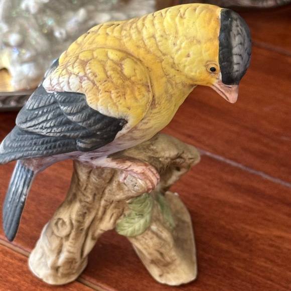 Lefton | Accents | Lefton Vintage Gold Finch Figurine 4 Inches Made In ...